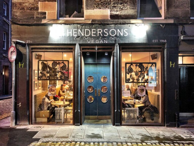 Top Vegetarian and Vegan Restaurants in Edinburgh You Must Try